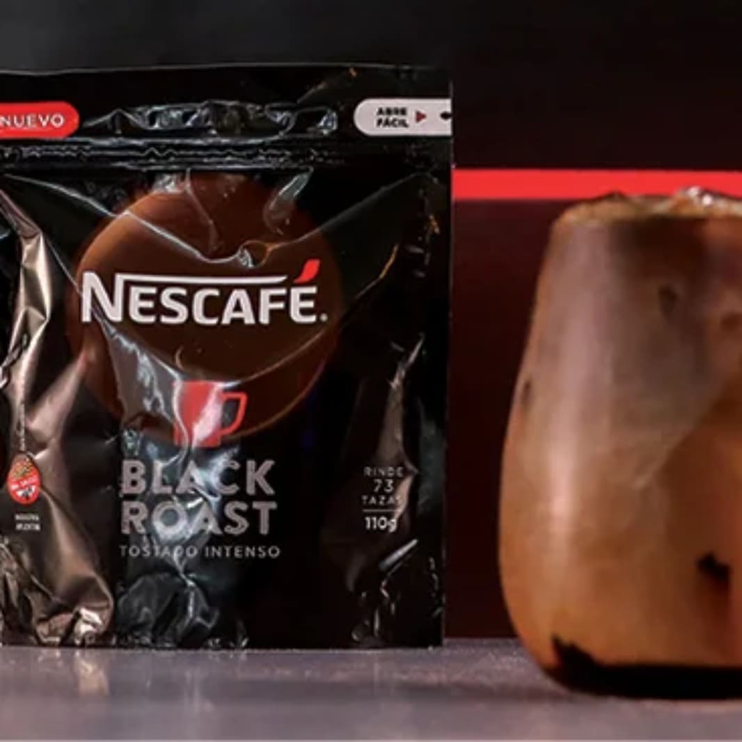 Receta de NESCAFÉ Ice Black. Cómo hacer un café frío? | NESCAFÉ AR